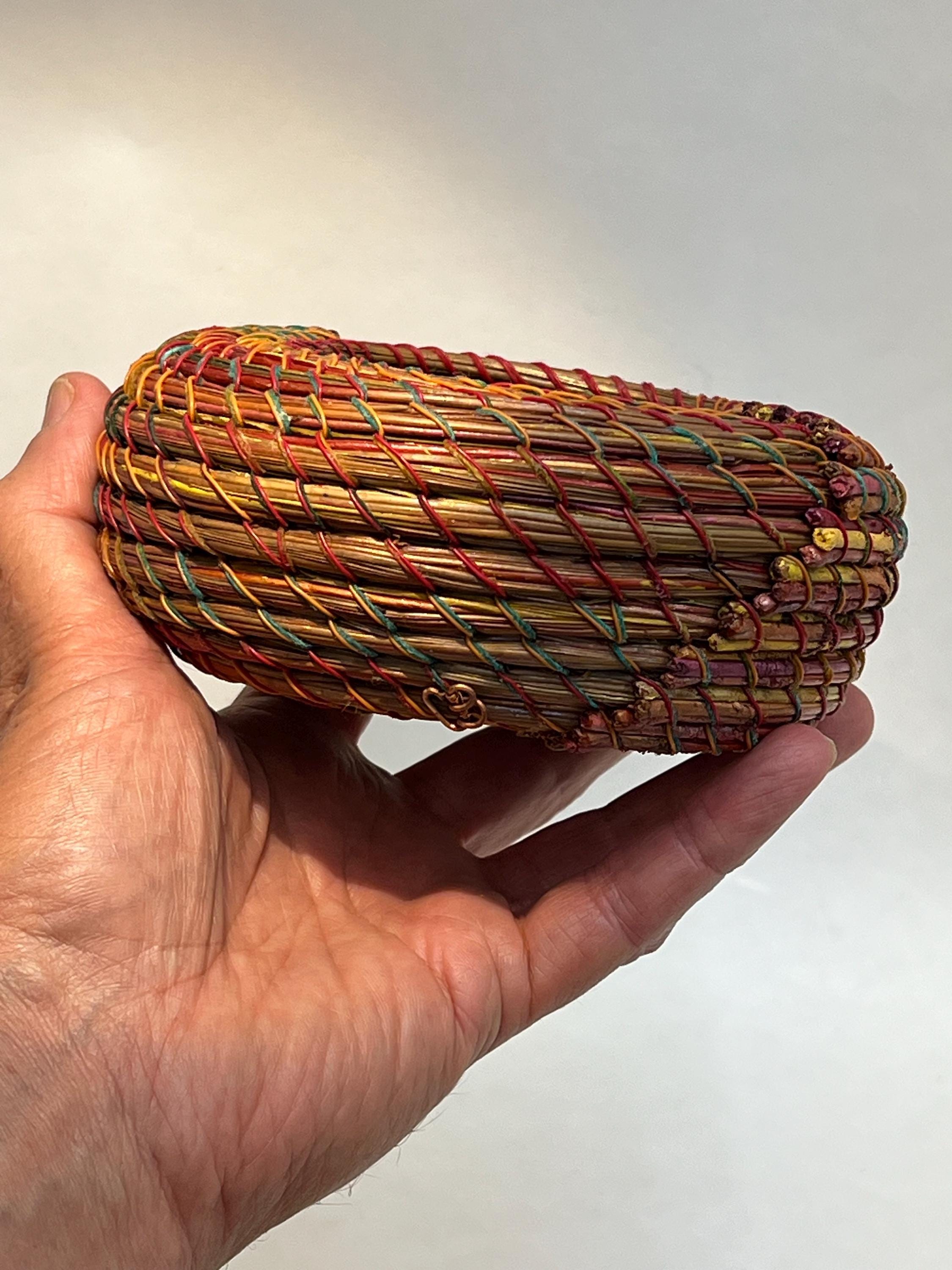 Round Redtone Pine Needle Basket - Etsy