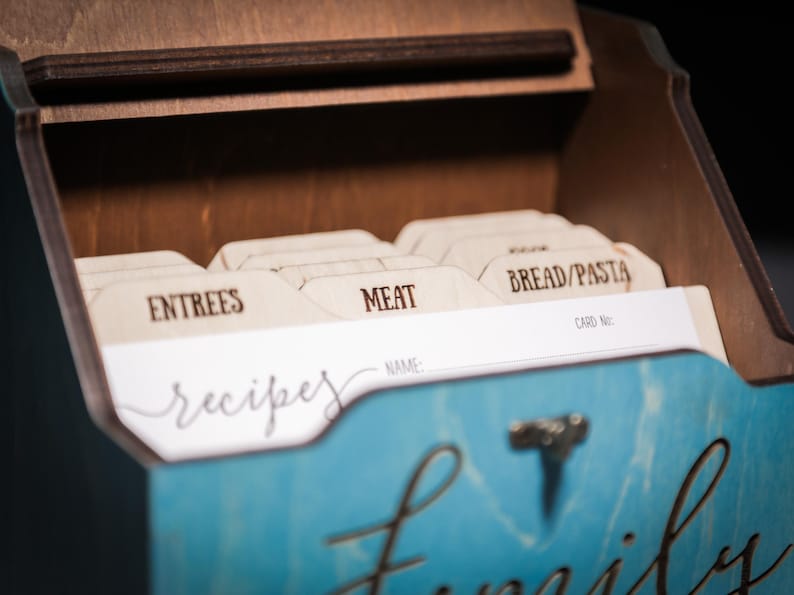 Personalized Family Recipe Box - Custom Wooden Recipe Card Organizer ...
