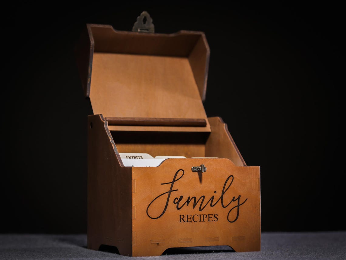 Personalized Family Recipe Box - Custom Wooden Recipe Card Organizer ...
