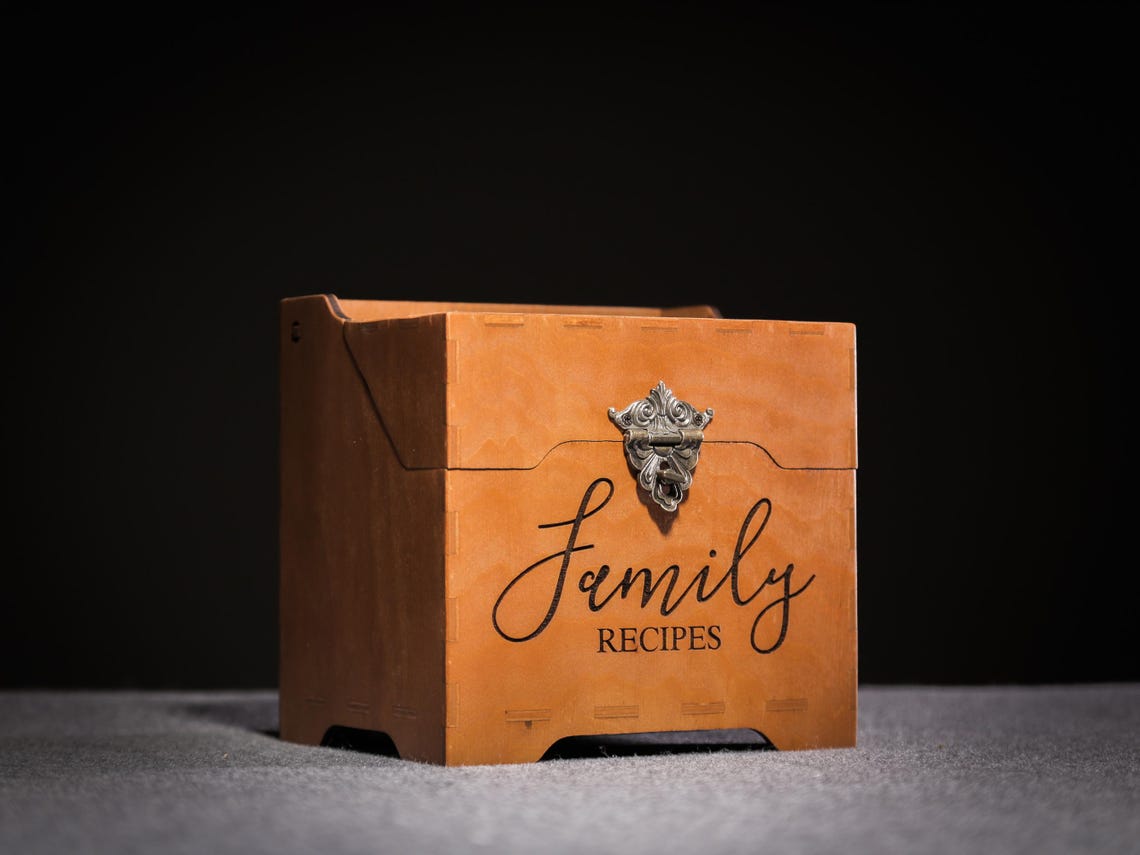 Personalized Family Recipe Box - Custom Wooden Recipe Card Organizer ...