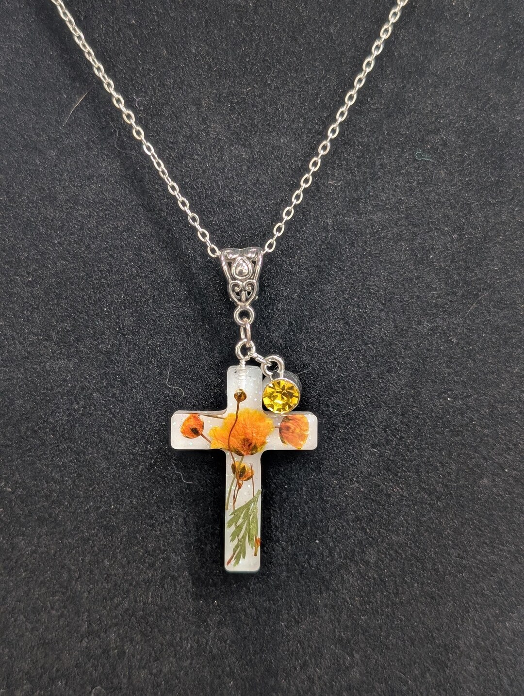 Birth Month Flower Cross Pendant – Personalized Floral Resin Necklace ...