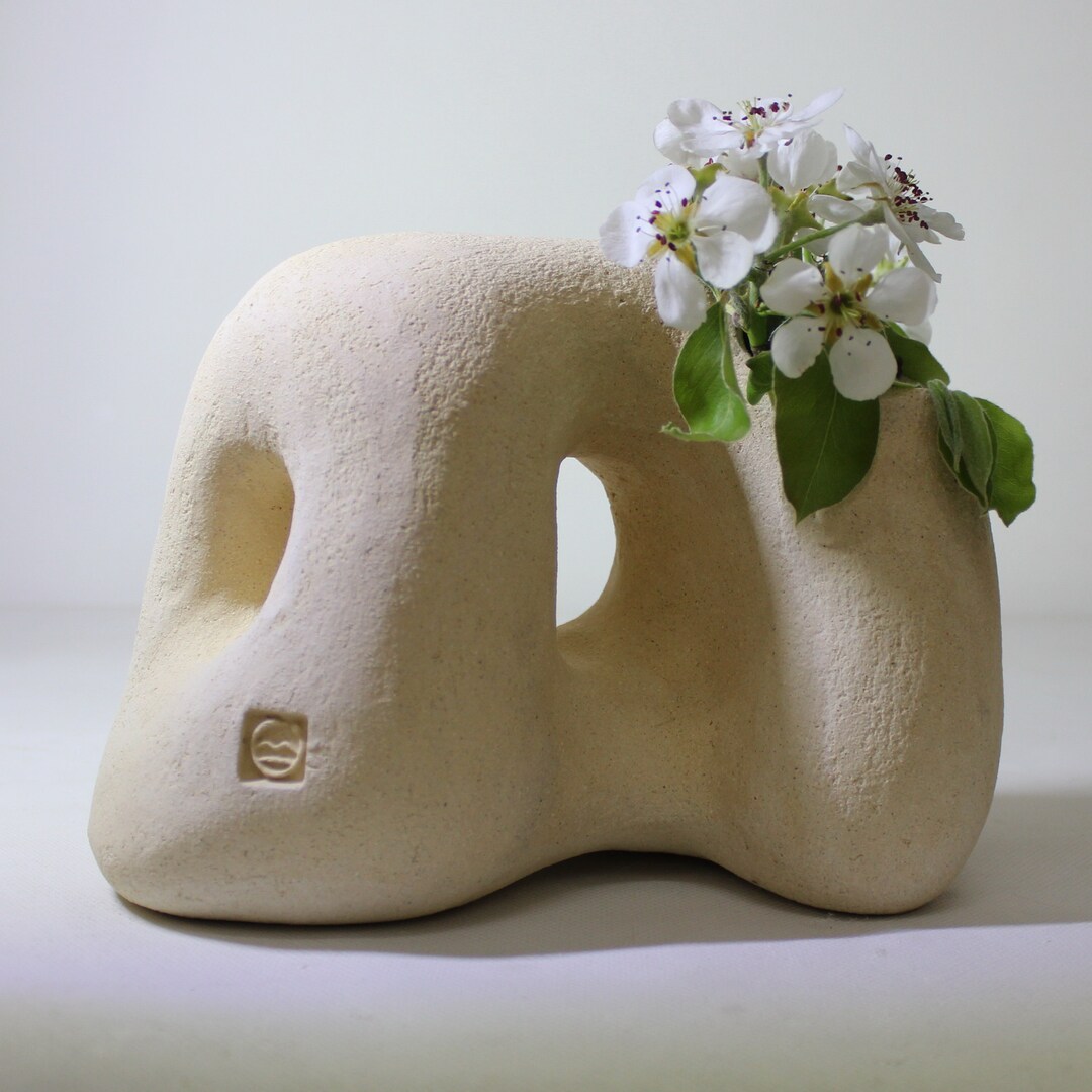 Creative Sculpture Vase. Clay Doughnut Vase. Art Statue Vase. - Etsy