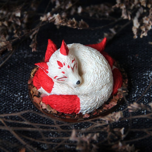 Miniature Red Fox Figurine Sleep in Teacup. Handmade Resin - Etsy