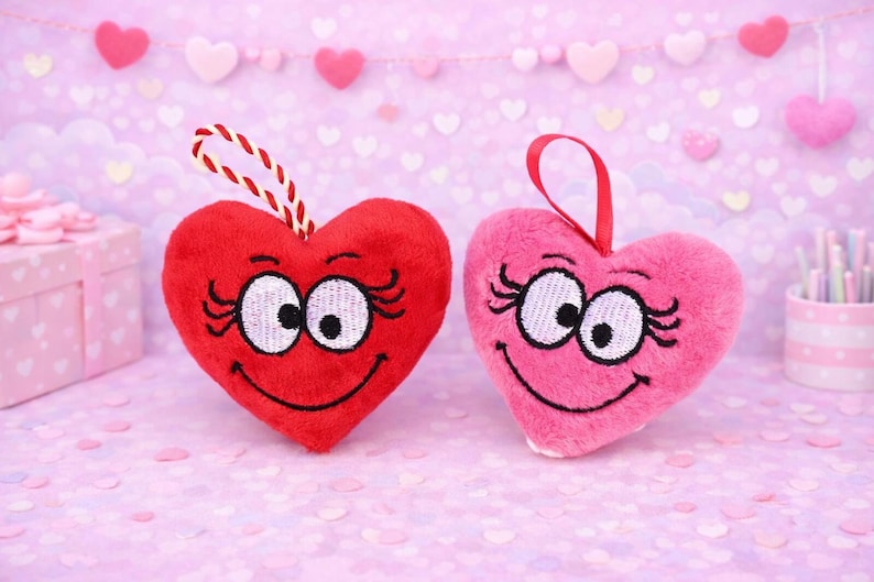 Little Heart in the Hoop 4x4 Heart Stuffie ITH Embroidery , Machine ...