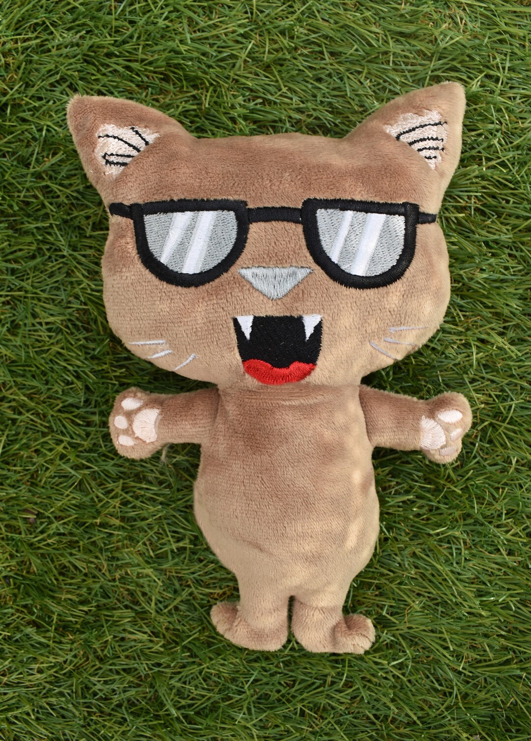 Kitty Stuffie ITH Embroidery , Machine Pattern, ITH Stuffie, Kitten ...