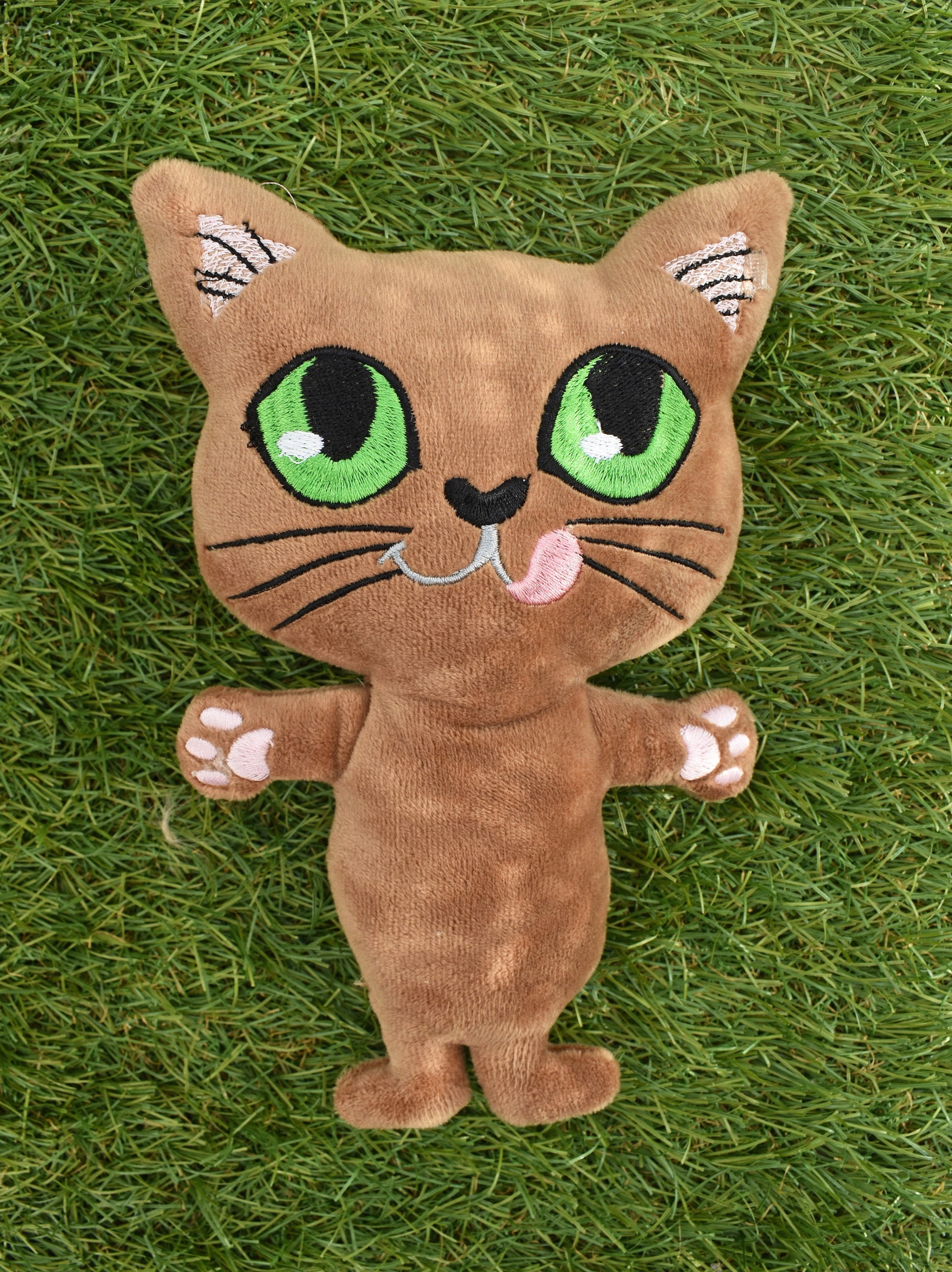 Kitty Stuffie ITH Embroidery , Machine Pattern, ITH Stuffie, Kitten ...