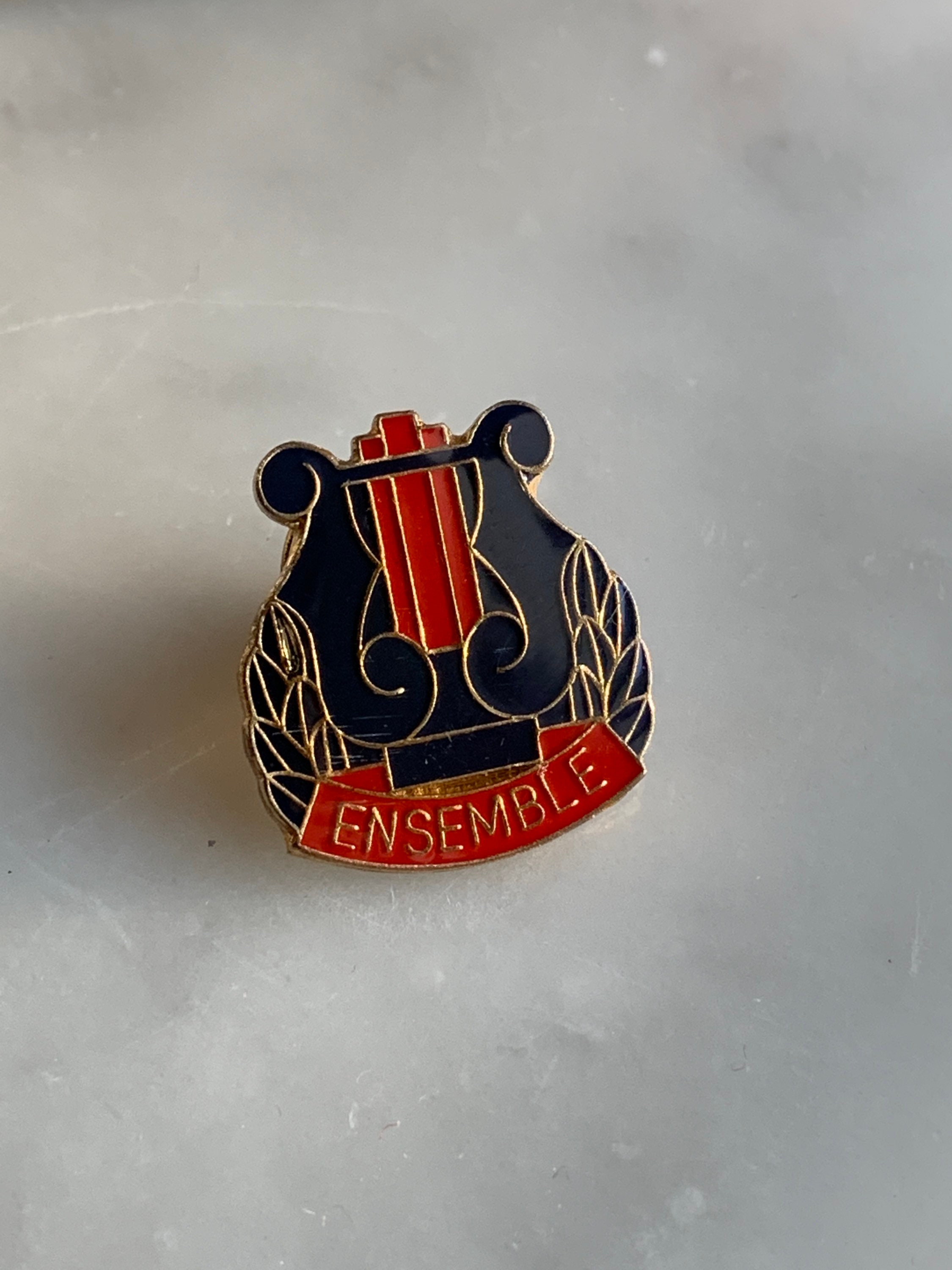 UTAH "America's Choice" Olympics Enamel Pin — ELECTRIC EYE VINTAGE & THRIFT