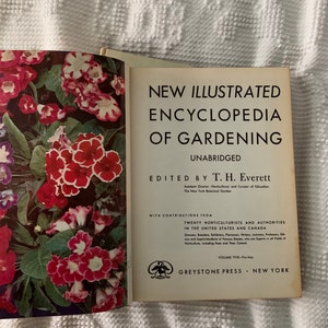 Vintage Garden Book / New Illustrated Encyclopedia of Gardening ...