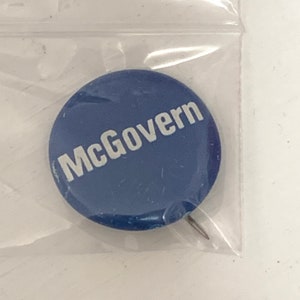 George Mcgovern 1972 Vintage Pinback Button / Vintage Campaign Pin ...