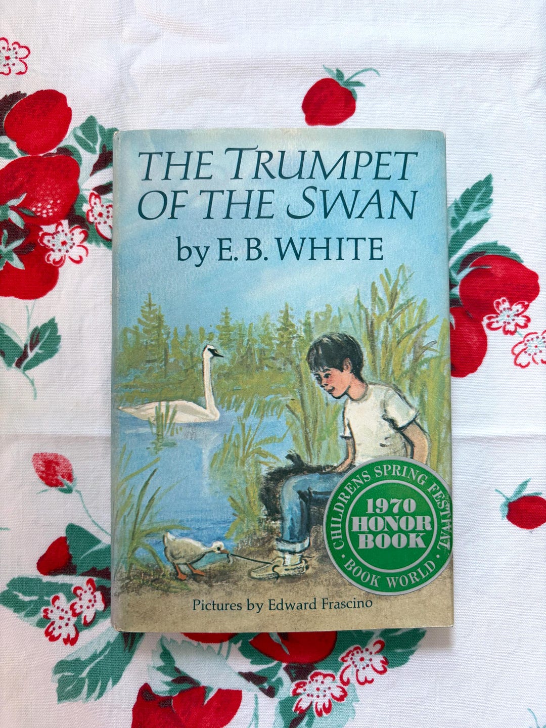 The Trumpet of the Swan by EB White Pictures by Edward Frascino ...