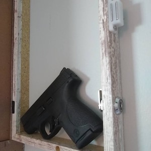 White 8 X 10 Wooden Picture Frame/gun Case - Etsy