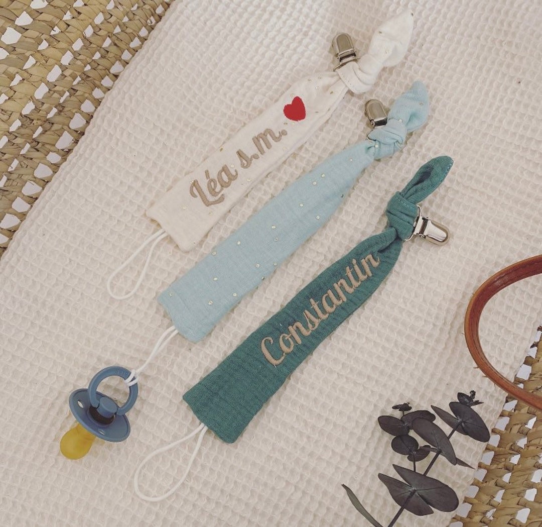 Personalized Embroidered Pacifier Clip Knotted in Double Gauze for Baby ...