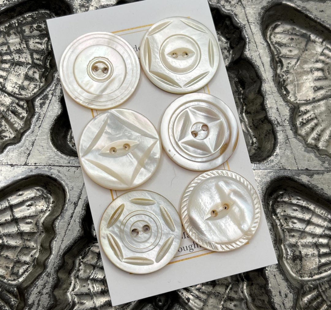 Antique Heavily Carved Buttons Mother of Pearl Button Set 15/16” 24mm ...