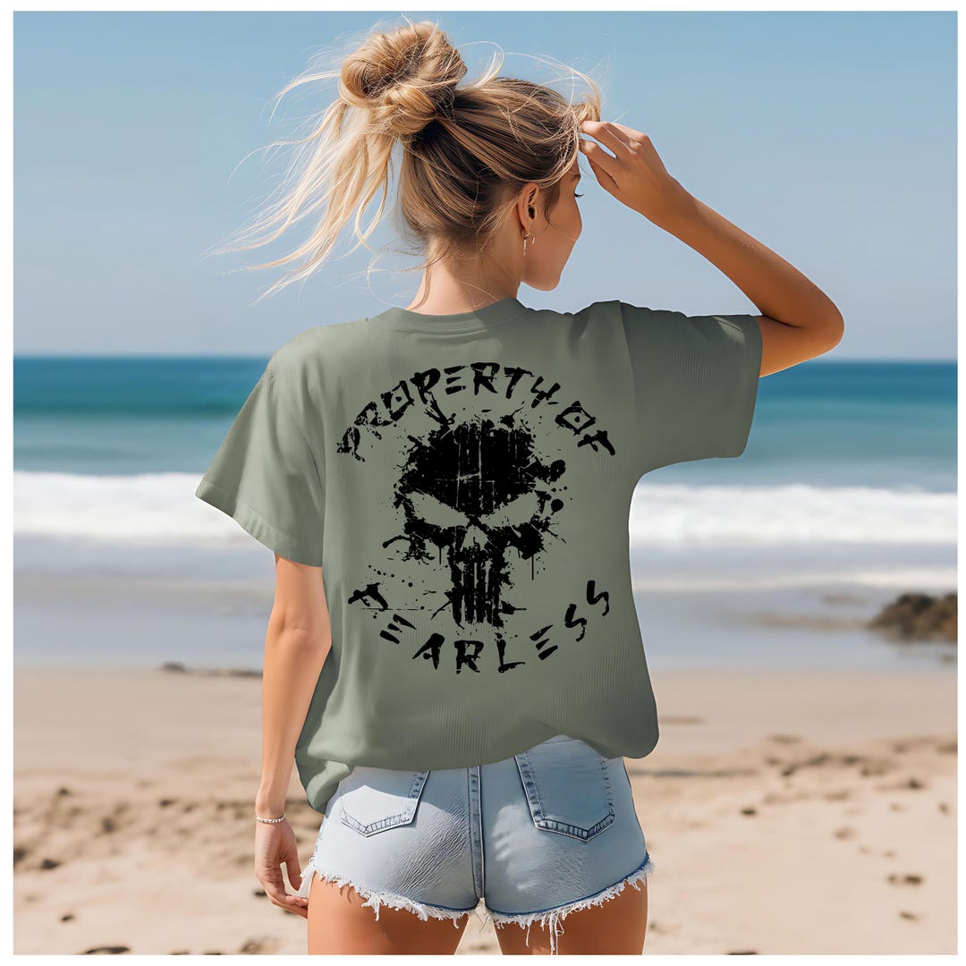 Fearless Skull Women's Military Green Comfort Colors Gym T-shirt ...