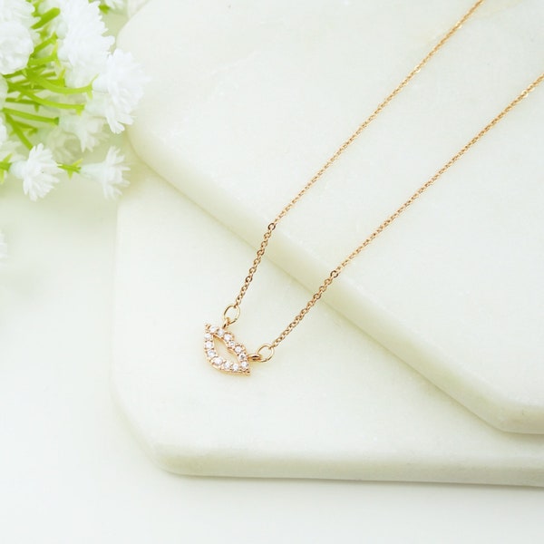 Lip Necklace - Etsy