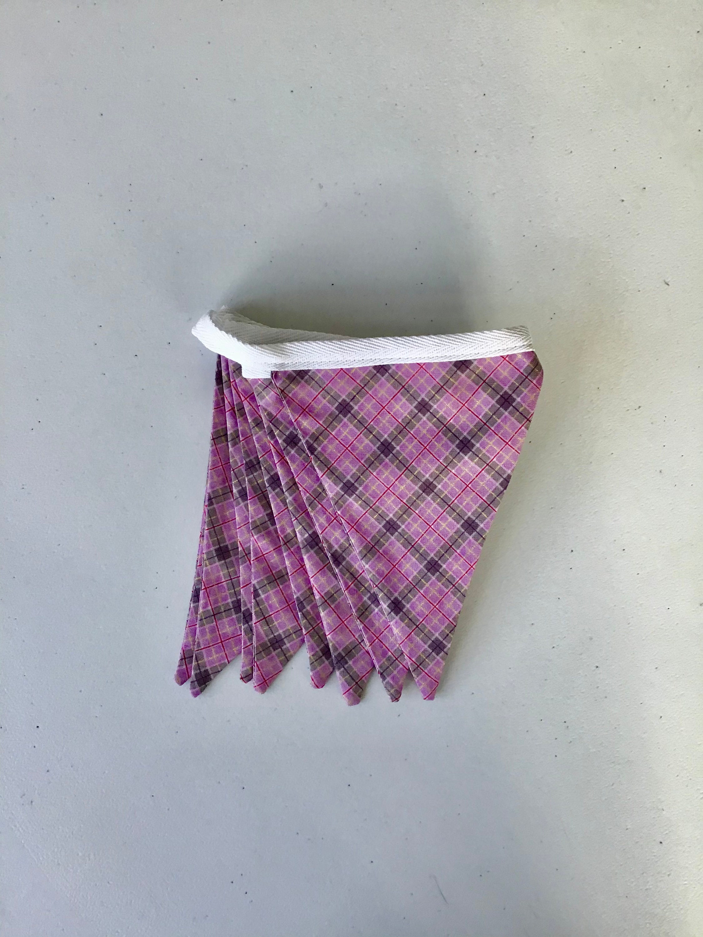 Short Purple Tartan Bunting with Fine 'Gold' Thread - Etsy.de