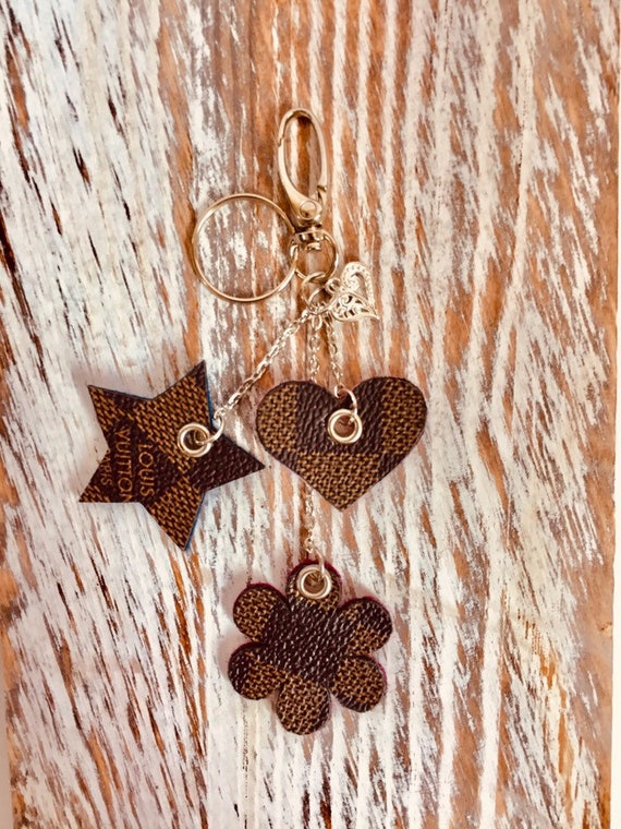 Lv Inspired Keychains | semashow.com