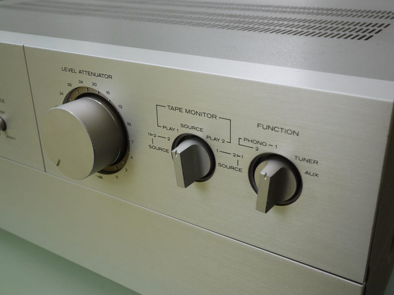 Hitachi HA-7700 / Mosfet / 2x Phono MM&MC / Double Mono / Vintage / Pre ...