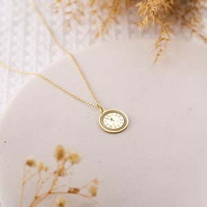 14k Gold Clock Necklace, Personalized Vintage Clock Pendant, Roman ...