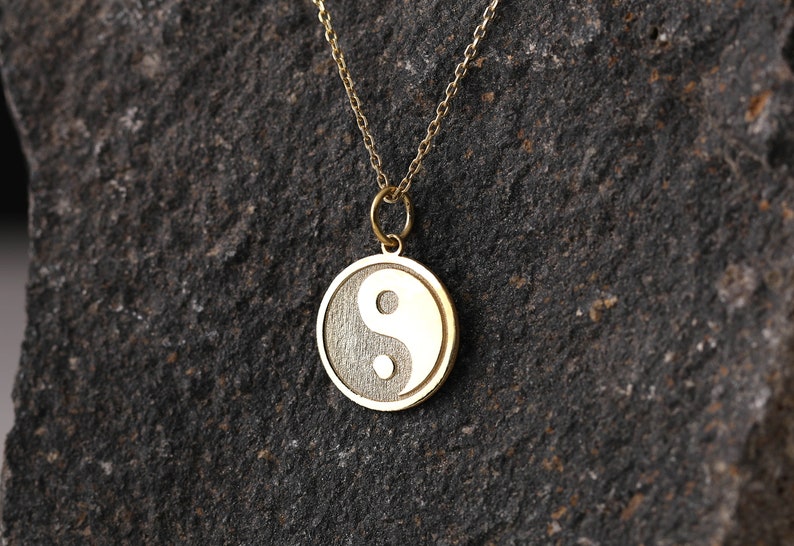 14k Gold Yin Yang Necklace, Personalize Yin Yang Pendant, Tai Chi ...