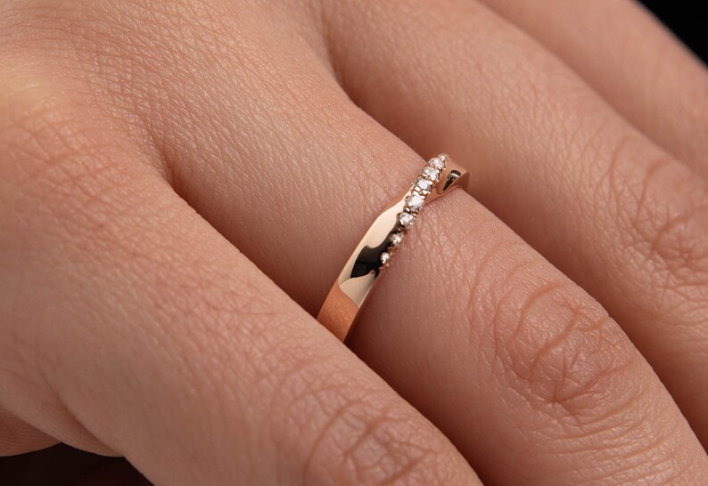 3 MM Wide 14K Solid Gold Wedding Band Twisted Wedding Ring | Etsy
