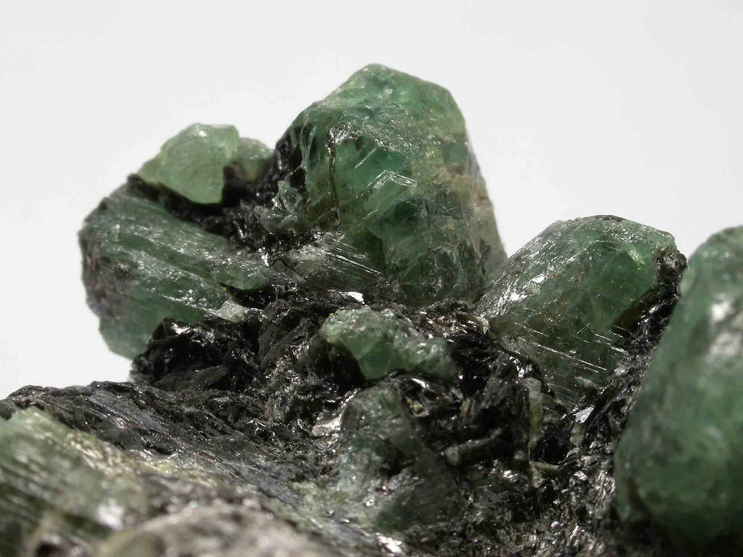 ALEXANDRITE Amazing Rare Alexandrite Crystals in Matrix From - Etsy