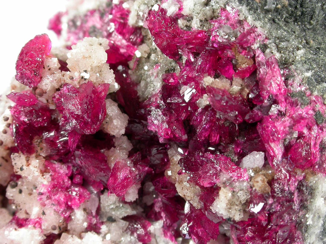 ROSELITE Bright Crimson Coloured Roselite Crystals From Morocco. - Etsy