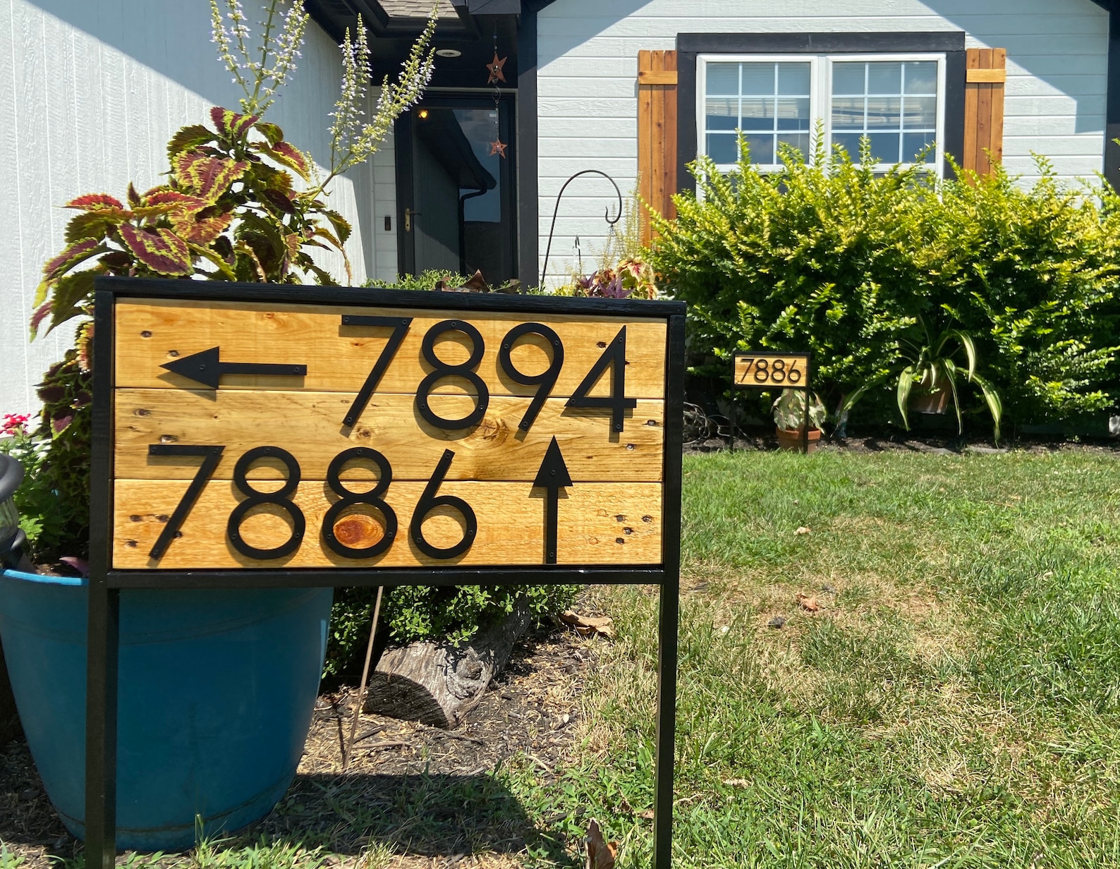 Multiple Address Stake With Arrow | Shared Driveway Reclaimed Wood ...