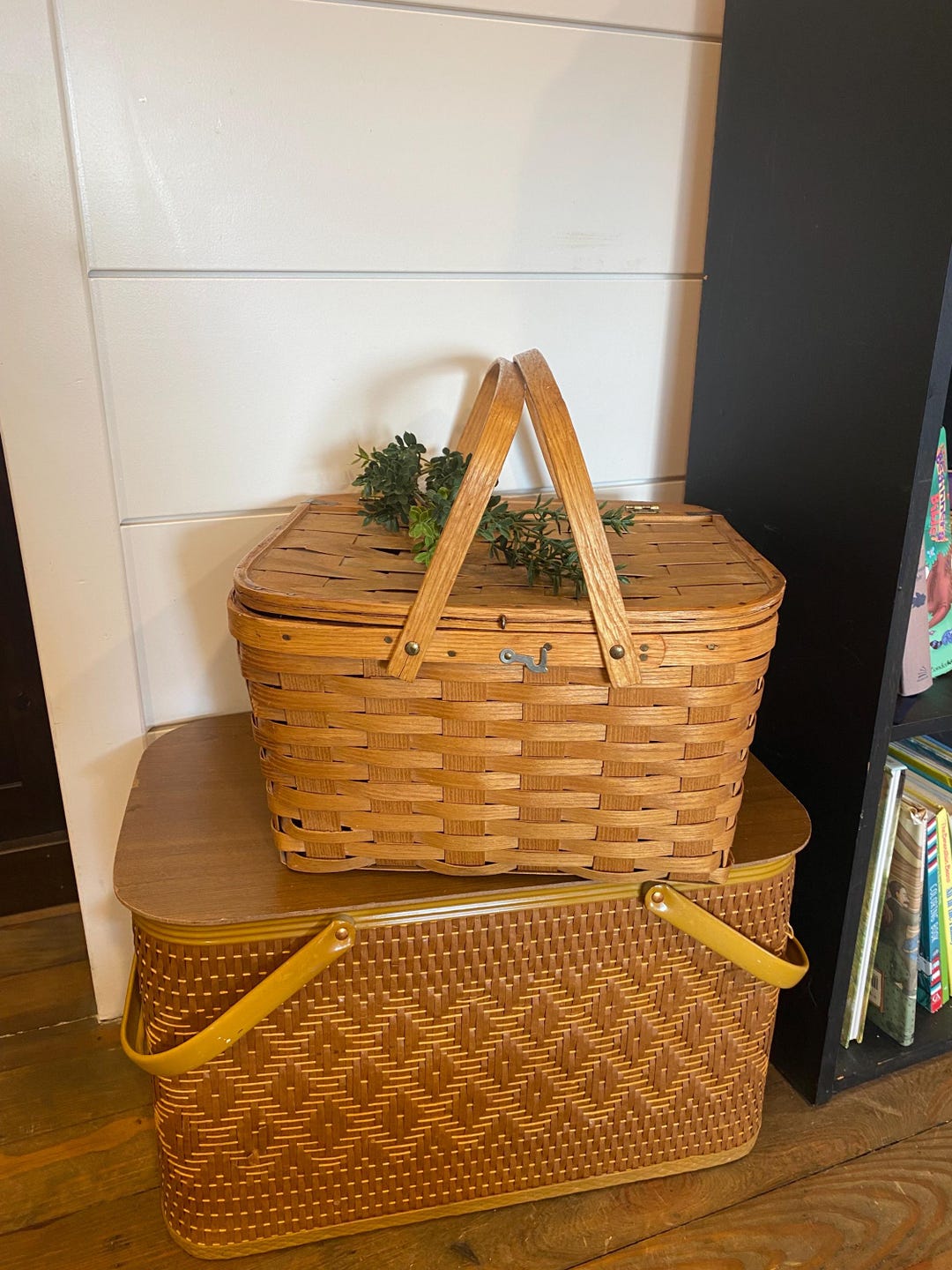 Vintage Woven Picnic Basket: Square West Rindge Basket, Primitive Decor ...