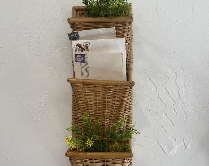 Vintage Tiered Letter Holder, Wall Basket for Letters, Entryway Mail ...