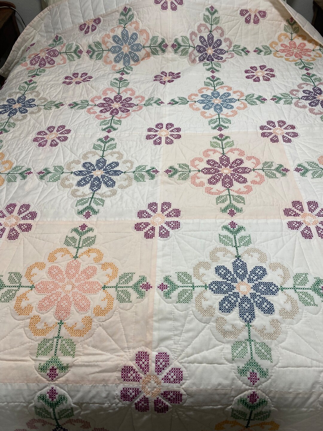 Vintage Hand Quilted Cross Stitch Quilt, 86x96vintage Quilt, off White ...