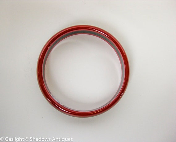 Red and Blue Bakelite Laminated Bracelet Bangle by Do… - Gem