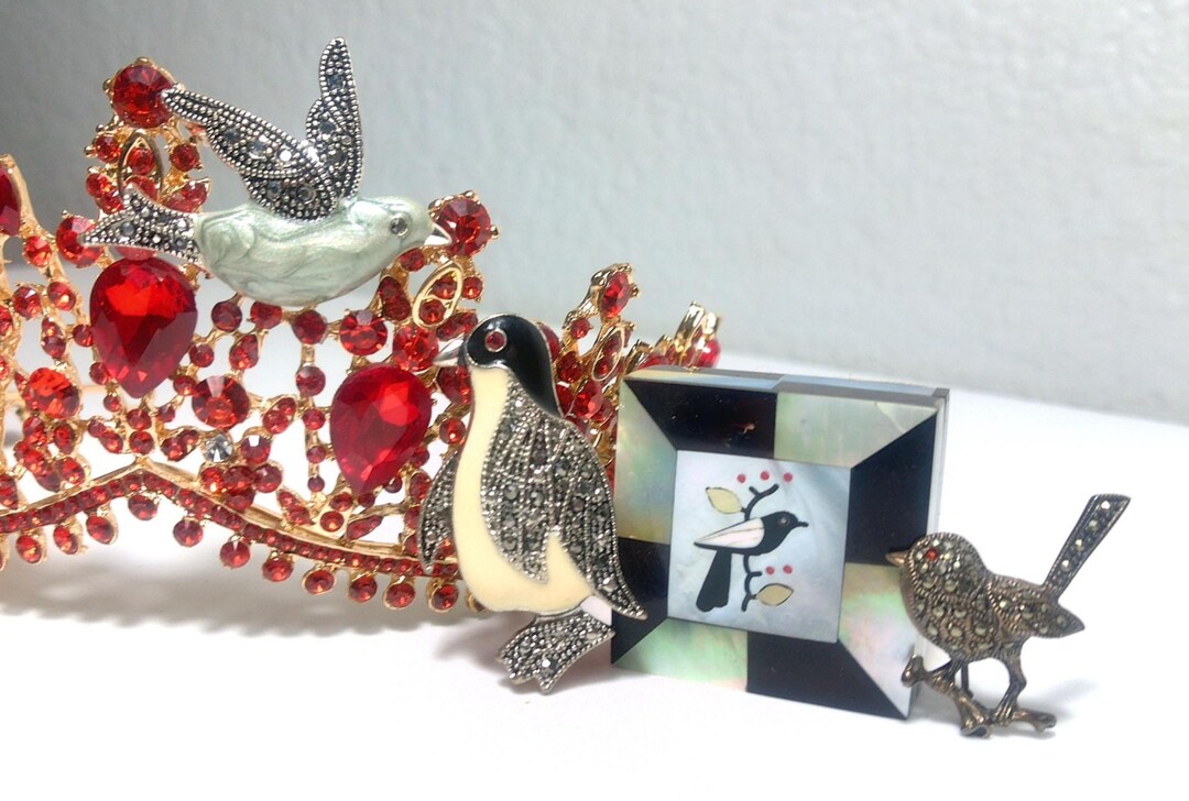 Vintage Trio of Marcasite Bird Brooches With Mini Mother of Pearl Box ...
