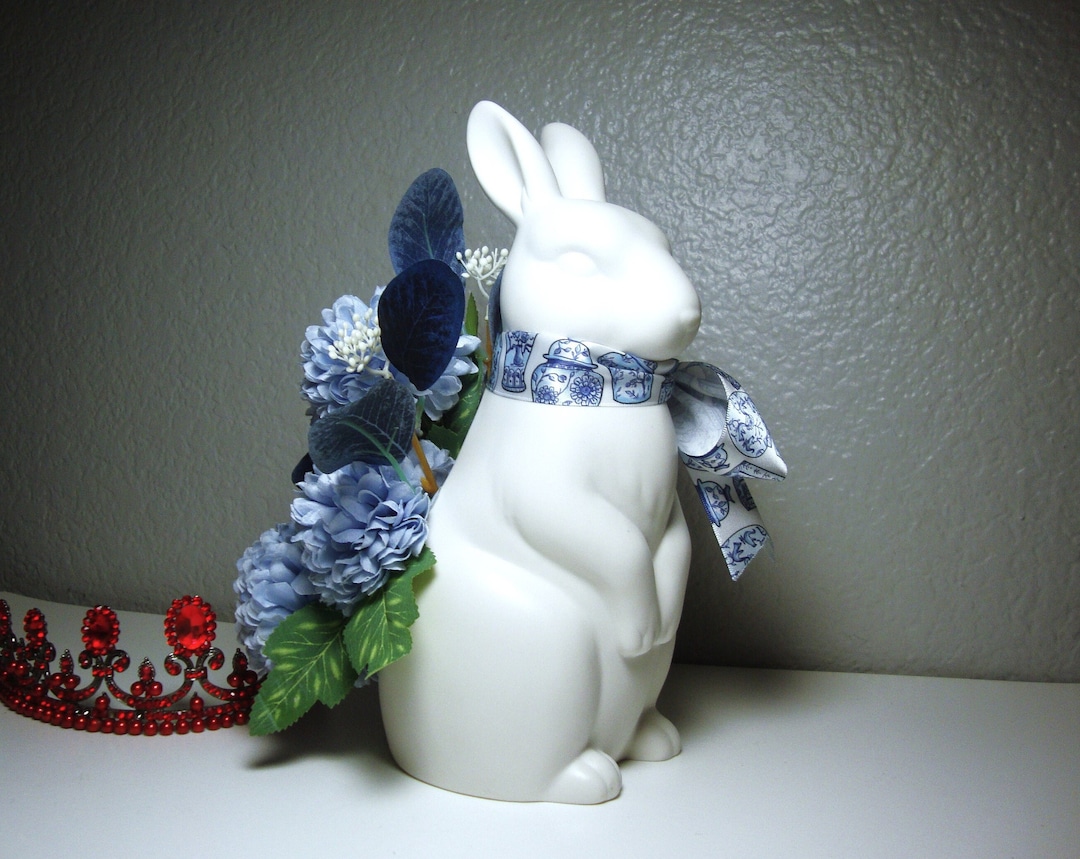 Vintage CHINOISERIE RABBIT ARRANGEMENT Porcelain 9.5 - Etsy