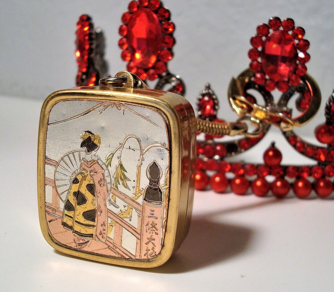 Vintage GEISHA MUSICAL KEYCHAIN - Chokin Geisha With Parasol Motif ...