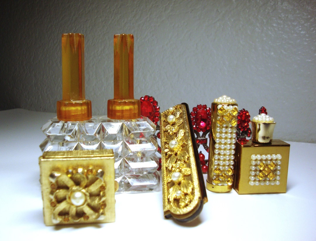 Vintage GOLDEN VANITY DECOR - Golden Vanity Décor (4) Pieces: Crystal ...