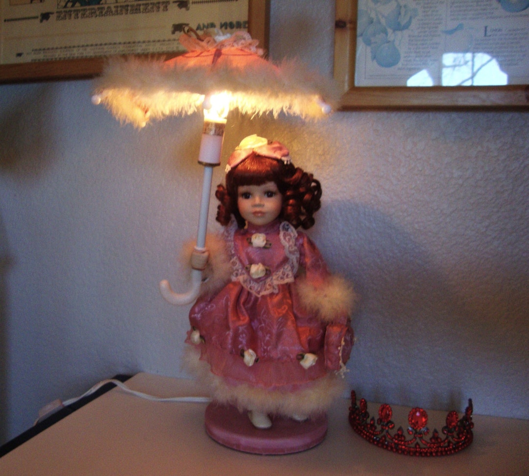 Vintage Working DOLL With PARASOL LAMP Working Doll Nightlight Lamp ...
