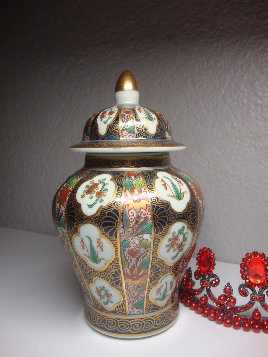 Vintage ORIENTAL GINGER JAR - Blue, Green, Red & Gold Oriental Ginger ...