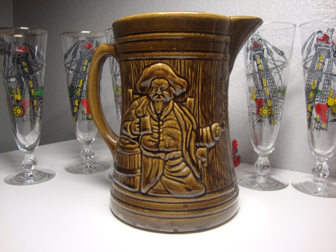 Vintage PIRATE GLASSES & PITCHER - Libbey Treasure Island Pirate Motif ...