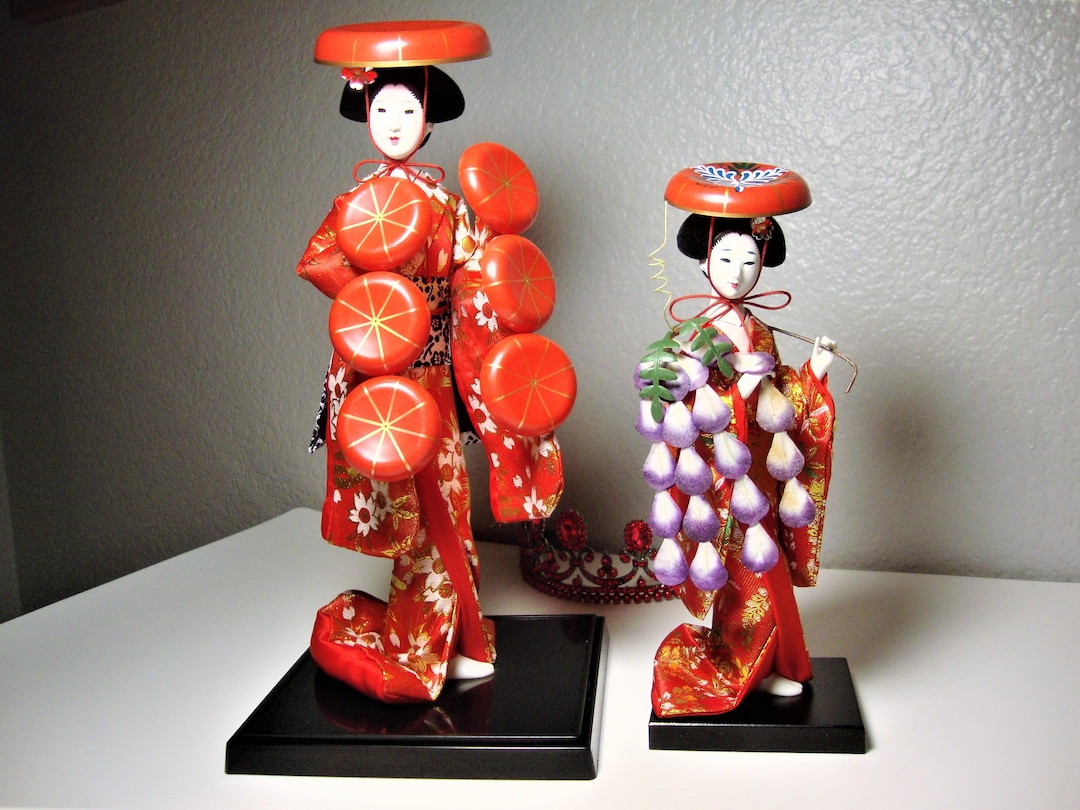 Vintage JAPANESE GEISHA DOLLS (2) - Pair of Japanese Geisha Dolls ...