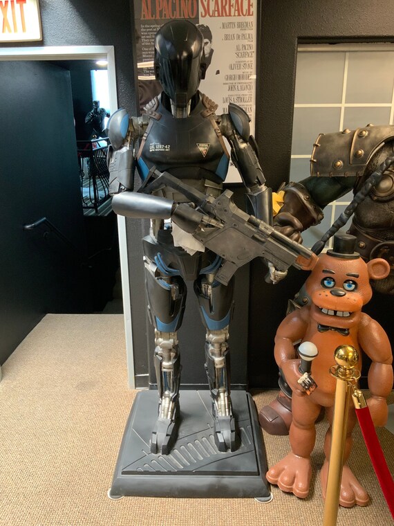 Total Recall Black Robot