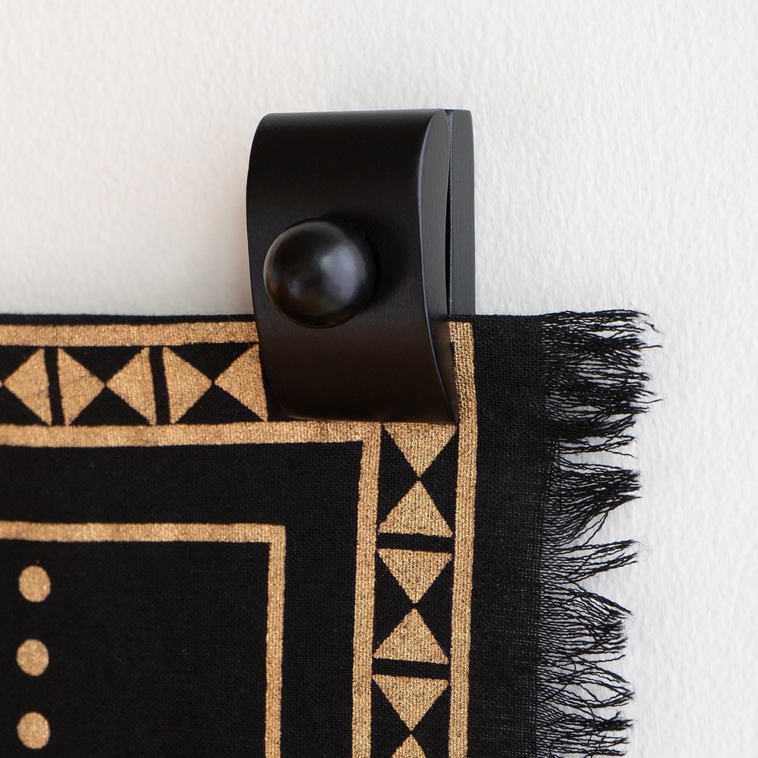 4 Small Tapestry Hangers for Walls, Quilt Hangers - Wooden Clamp Holder ...