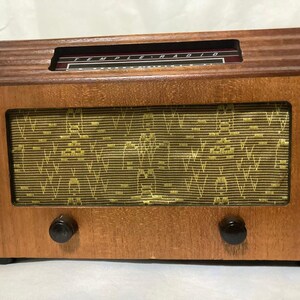 Vintage Deco 1946 Temple Radio E 514 Totally Refurbished Looks & Sounds ...