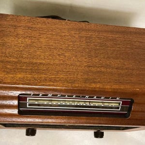 Vintage Deco 1946 Temple Radio E 514 Totally Refurbished Looks & Sounds ...