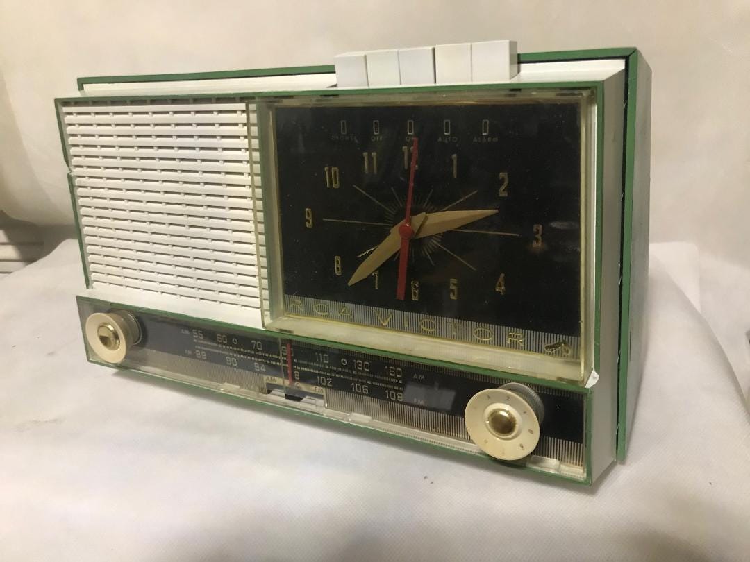 Cool MCM 1961 RCA Clock Radio 1RC 1201 Now New Clock & Bluetooth ...
