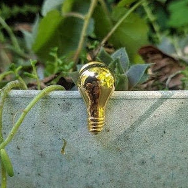 Vintage Light Bulb - Etsy