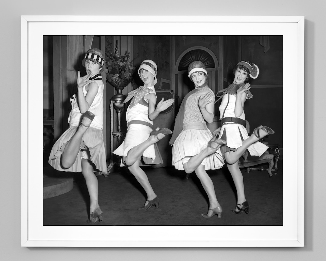Flapper Girls Dancing the Charleston Print, Roaring Twenties, Vintage ...