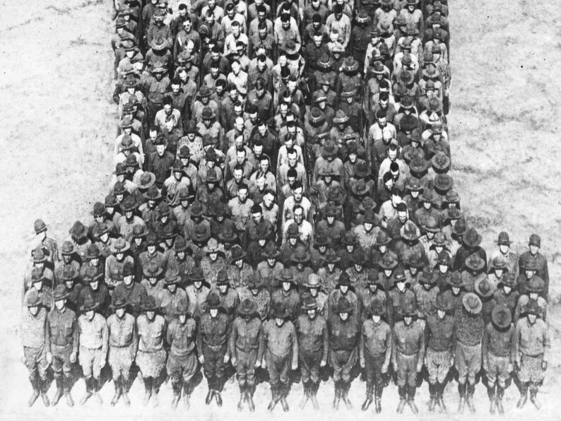 Human Statue of Liberty Print, 18000 People Form Statue of Liberty ...