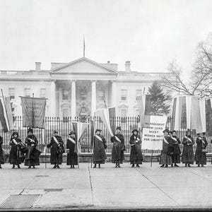 Women's Suffrage Print, Silent Sentinel Protest at the White House ...