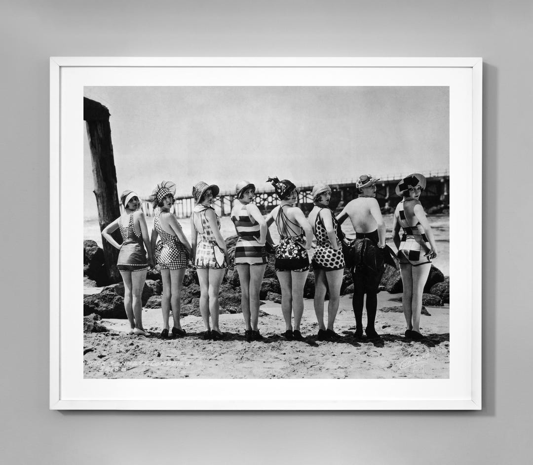 Flapper Girls Swimsuit Print, Vintage Beach Style, 1920s Fashion, Wall ...
